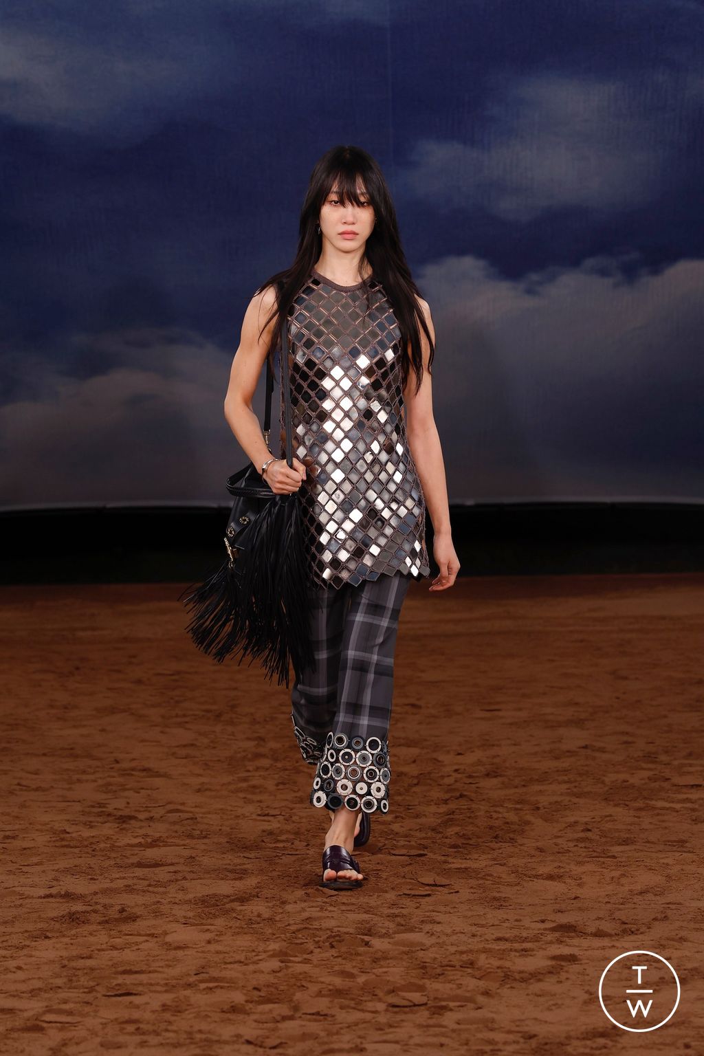 Burberry SS26 womenswear #31 - Tagwalk: The Fashion Search Engine