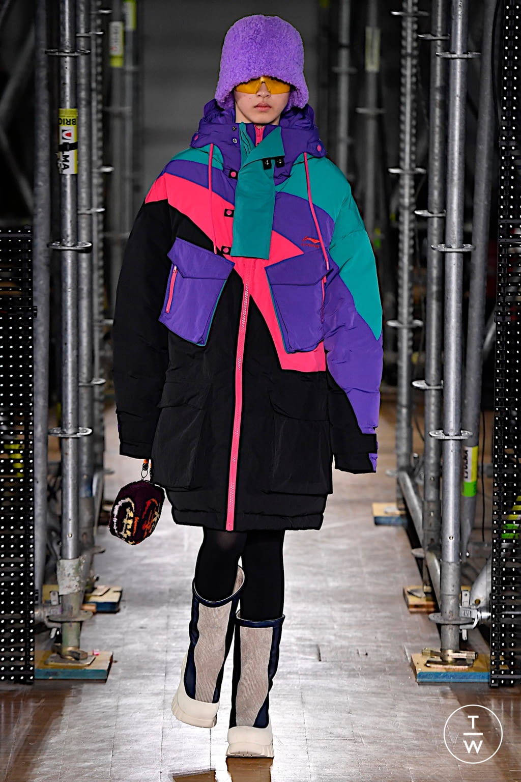 Li Ning FW20 menswear #21 - Tagwalk: The Fashion Search Engine