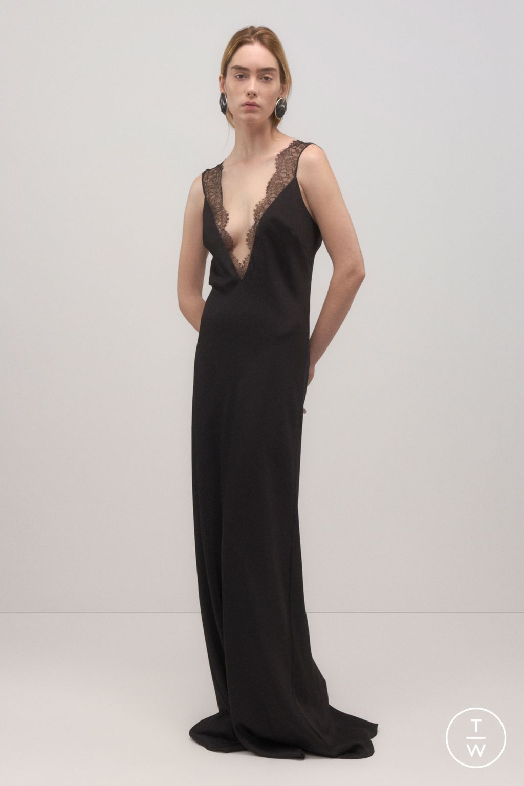 Brandon Maxwell Pre-Fall 2025 女装 #24 - Tagwalk：时尚搜索引擎