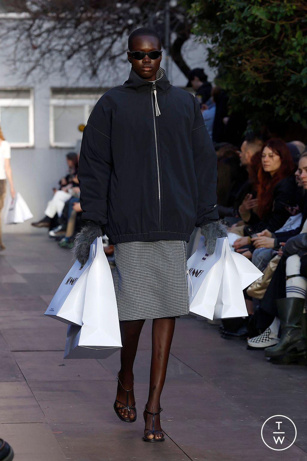 Sunnei FW25 womenswear #16 - Tagwalk: The Fashion Search Engine