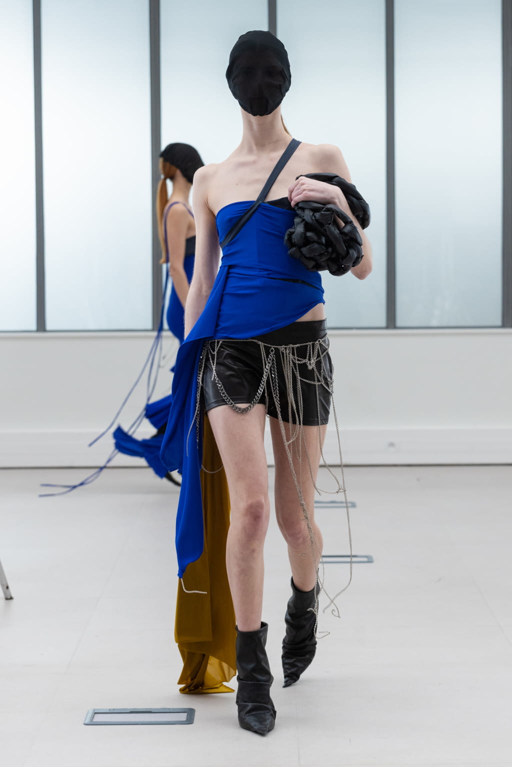 IFM PARIS FW22 womenswear #187 - Tagwalk: The Fashion Search Engine